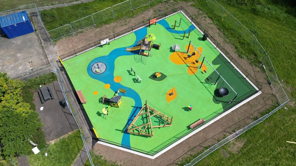 Oakfield Play Area Complete! - Garden Escapes
